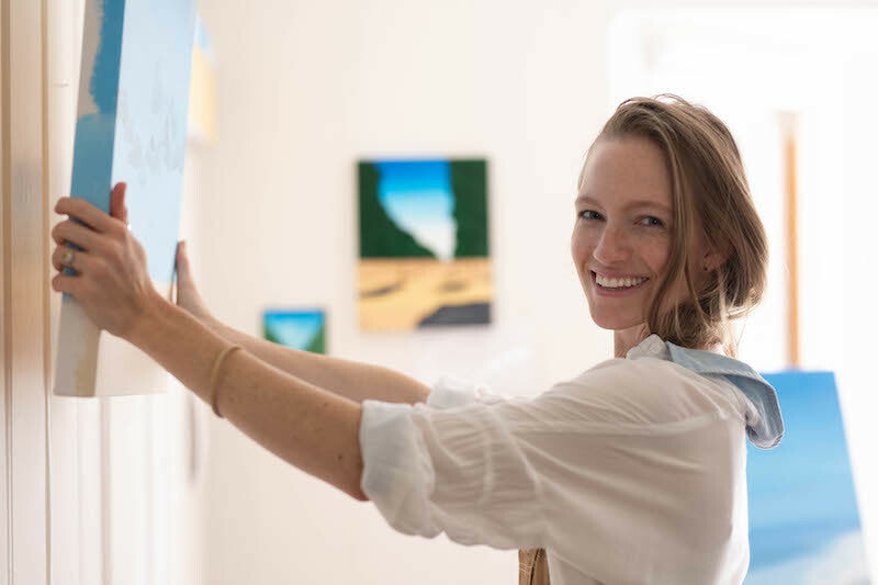 Learn How to Hang Art: Advice from the Pros on Salon Style, Groups ...